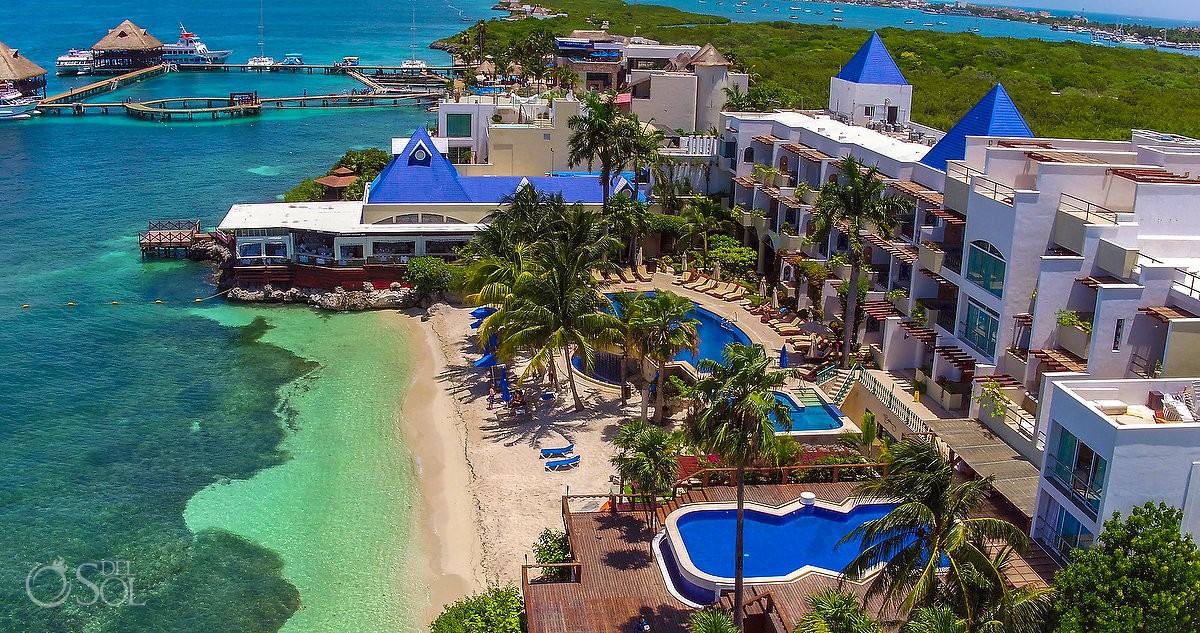 Swimming with Dolphins: A Magical Experience in Isla Mujeres, Mexico